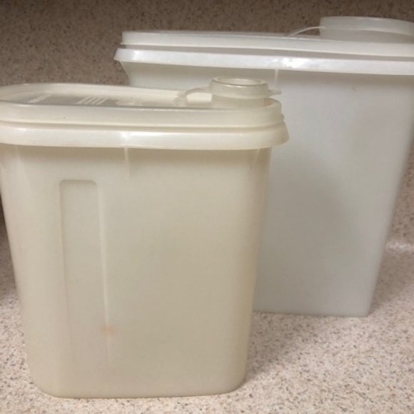 Tupperware | Kitchen | Tupperware Juice Pitcher And Cereal Container 2 ...